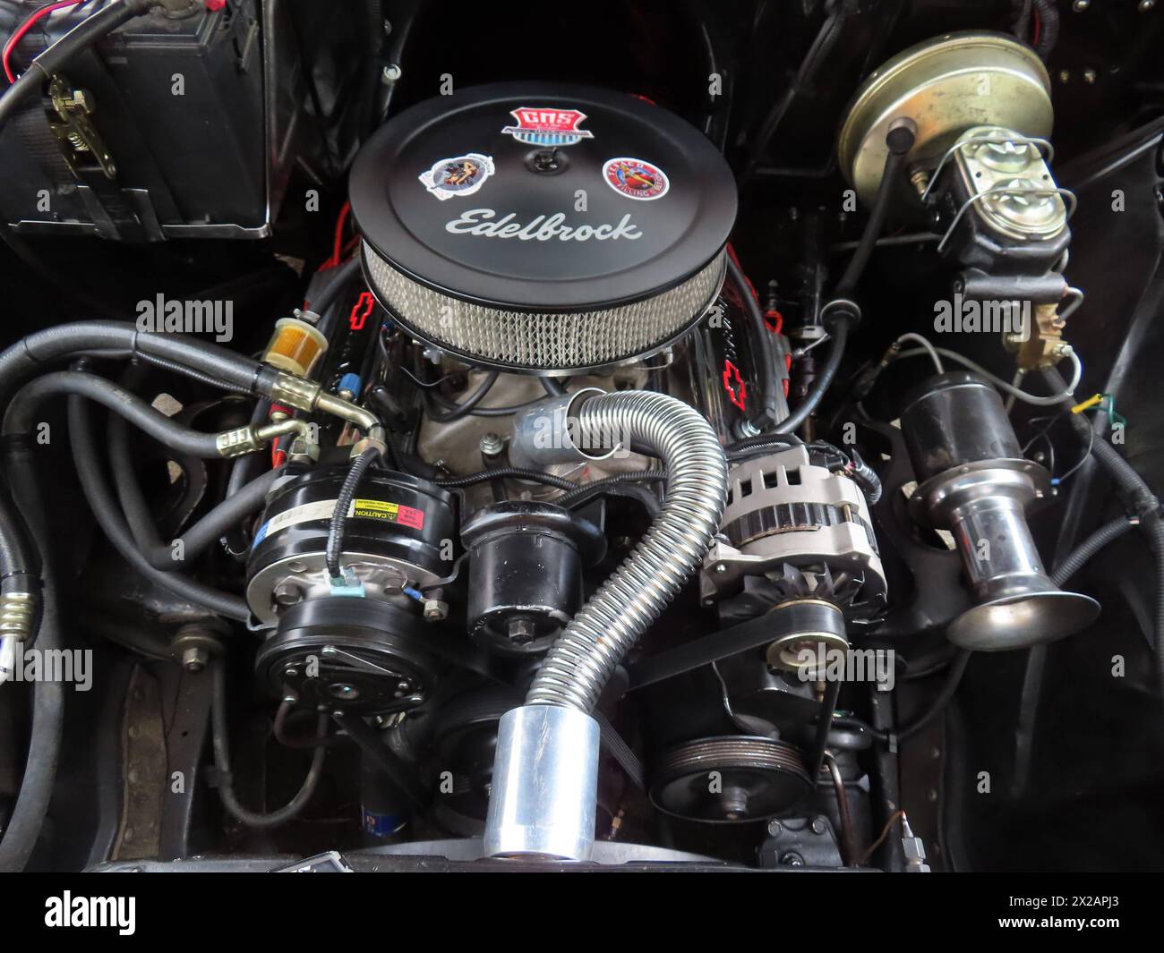 Blick in den motorraum motor hi-res stock photography and images - Alamy