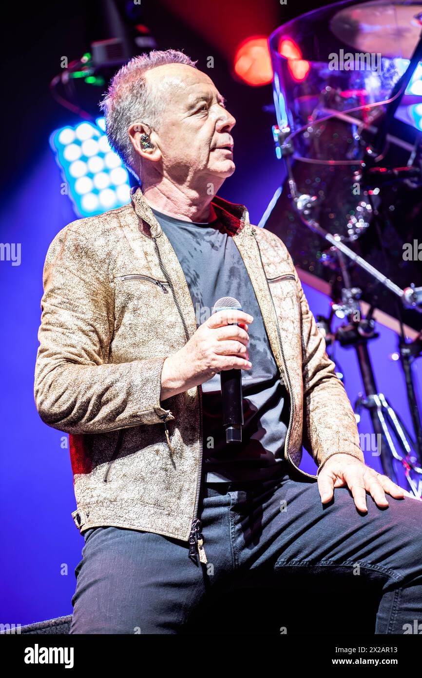 Simple minds global tour hi-res stock photography and images - Alamy