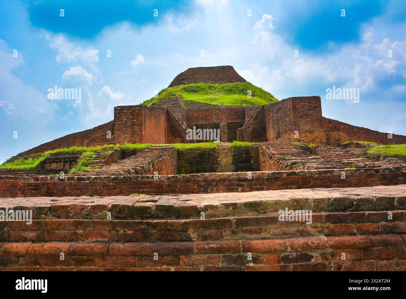 Paharpur Vihara stupa view from ground Stock Photo - Alamy