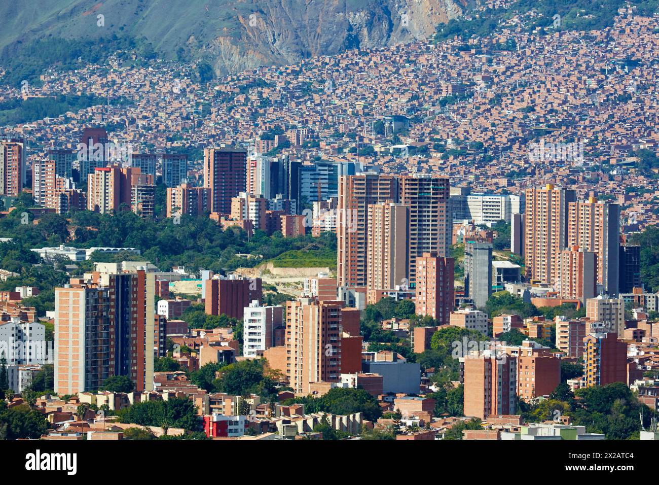 Medellin overview hi-res stock photography and images - Alamy