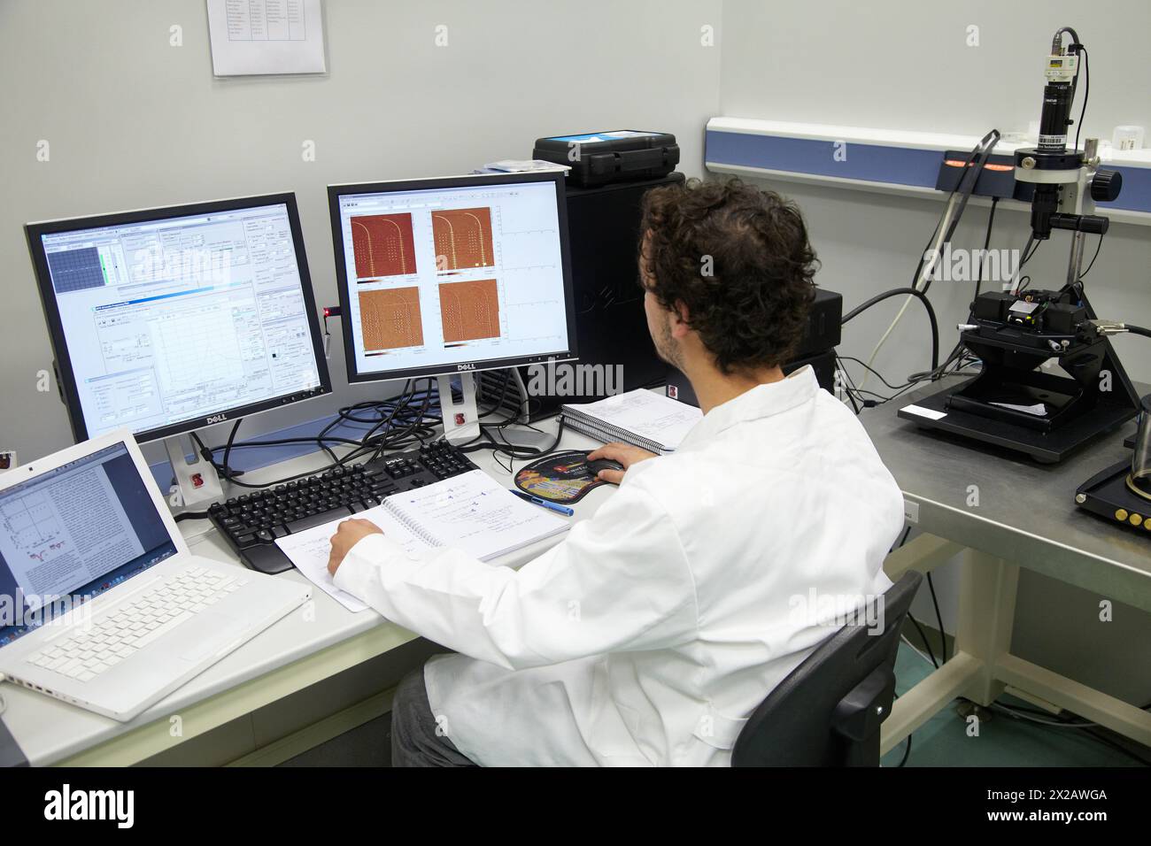 Atomic force microscope hi-res stock photography and images - Alamy