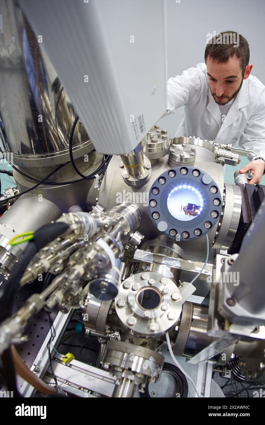 Scanning tunneling microscope hi-res stock photography and images - Alamy