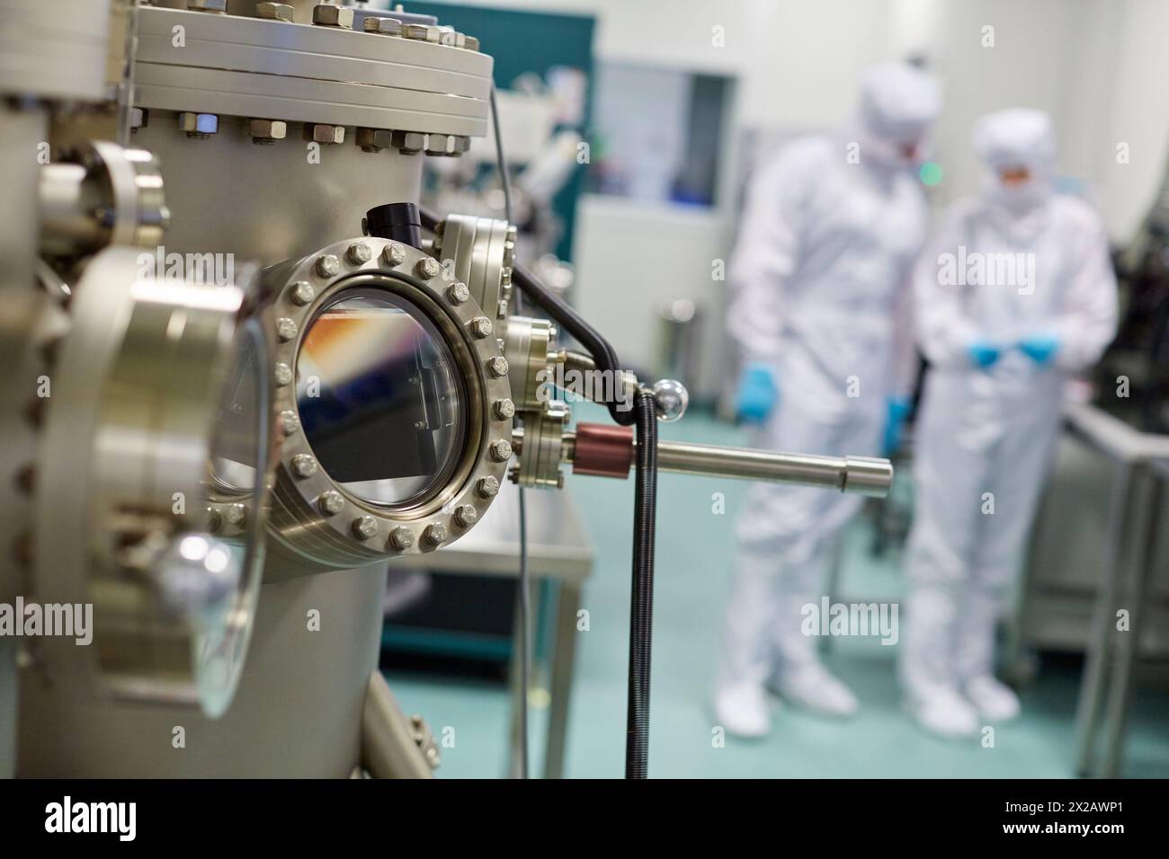 Cleanrooms laboratory hi-res stock photography and images - Alamy