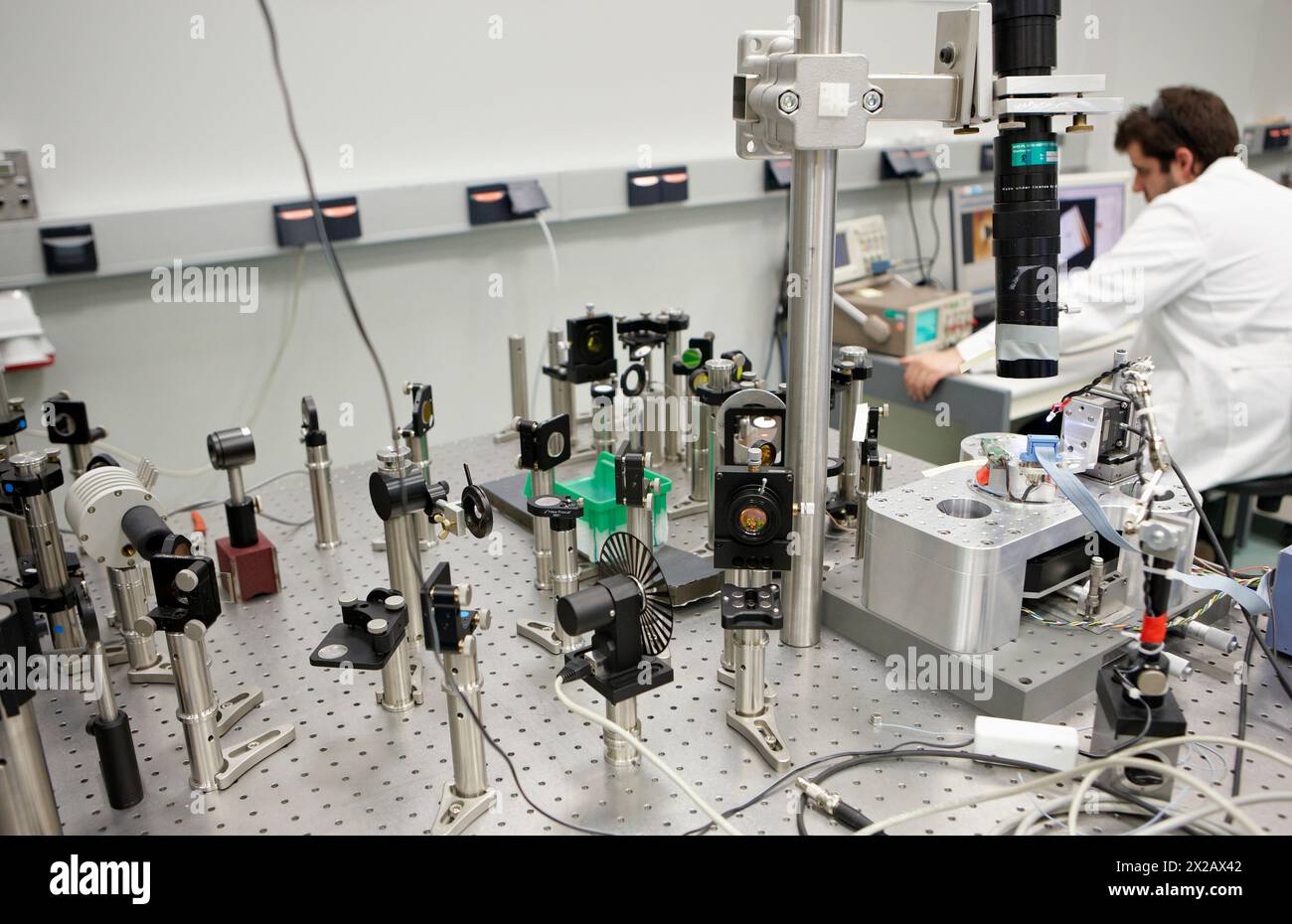 AFM (Atomic force microscopy) setup, Nano-optics laboratory, optics, CO ...