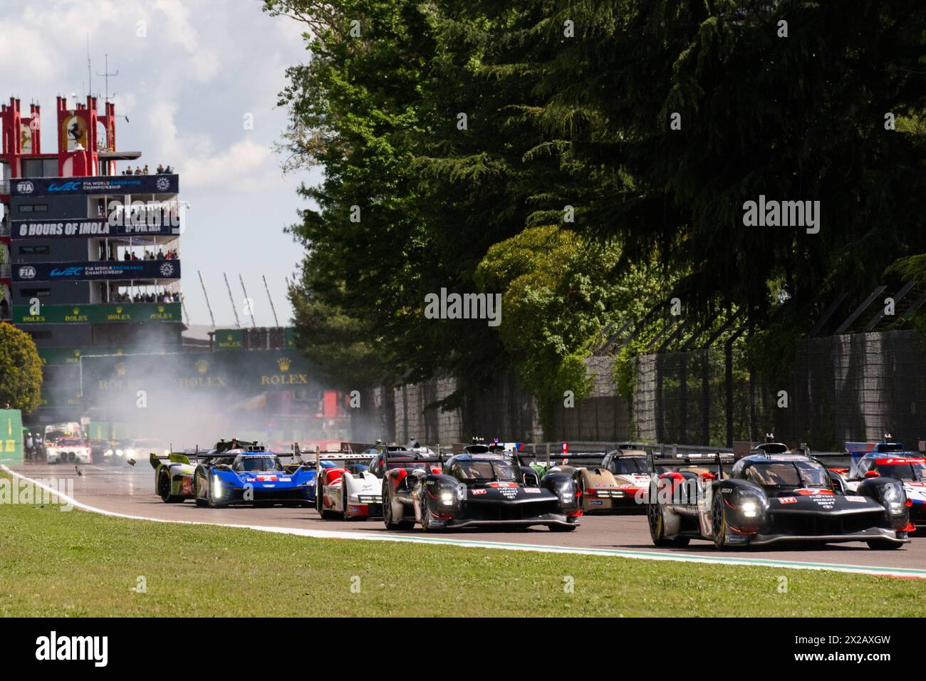 start of the race, depart accident, start during the 2024 6 Hours of ...