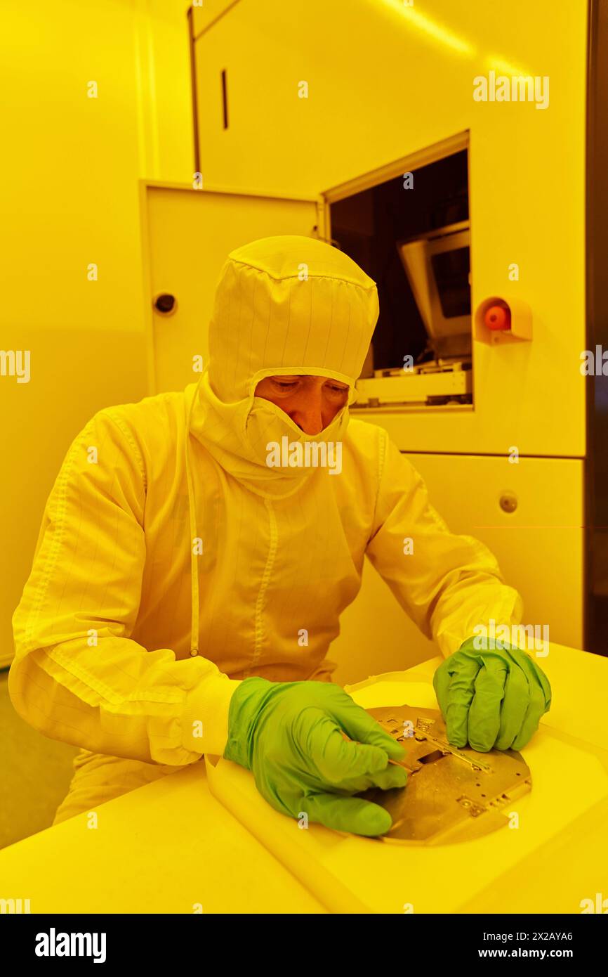 Electron beam lithography hi-res stock photography and images - Alamy