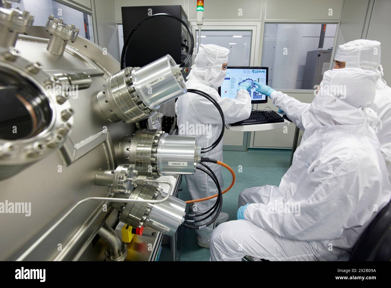 Sputter sputtering hi-res stock photography and images - Alamy