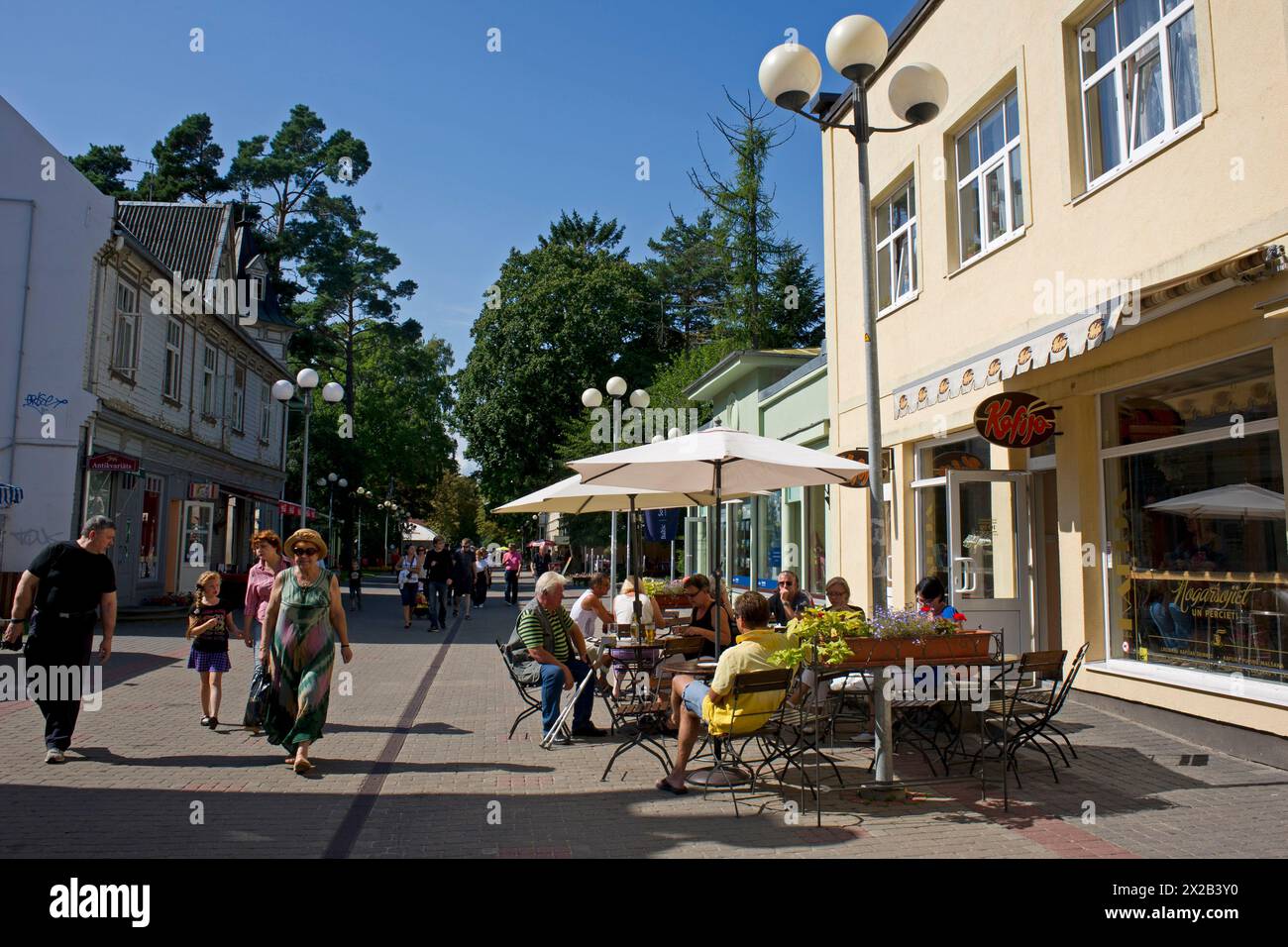 Situee a une vingtaine de kilometres de Riga; Majori est le site le ...