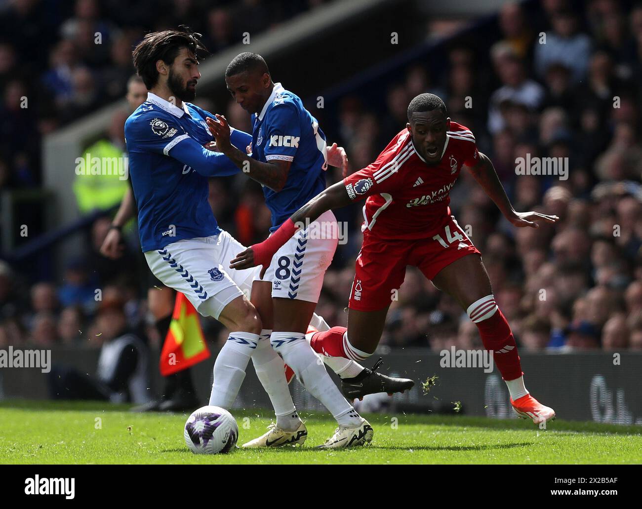 Goodison Park, Liverpool, UK. 21st Apr, 2024. Premier League Football ...