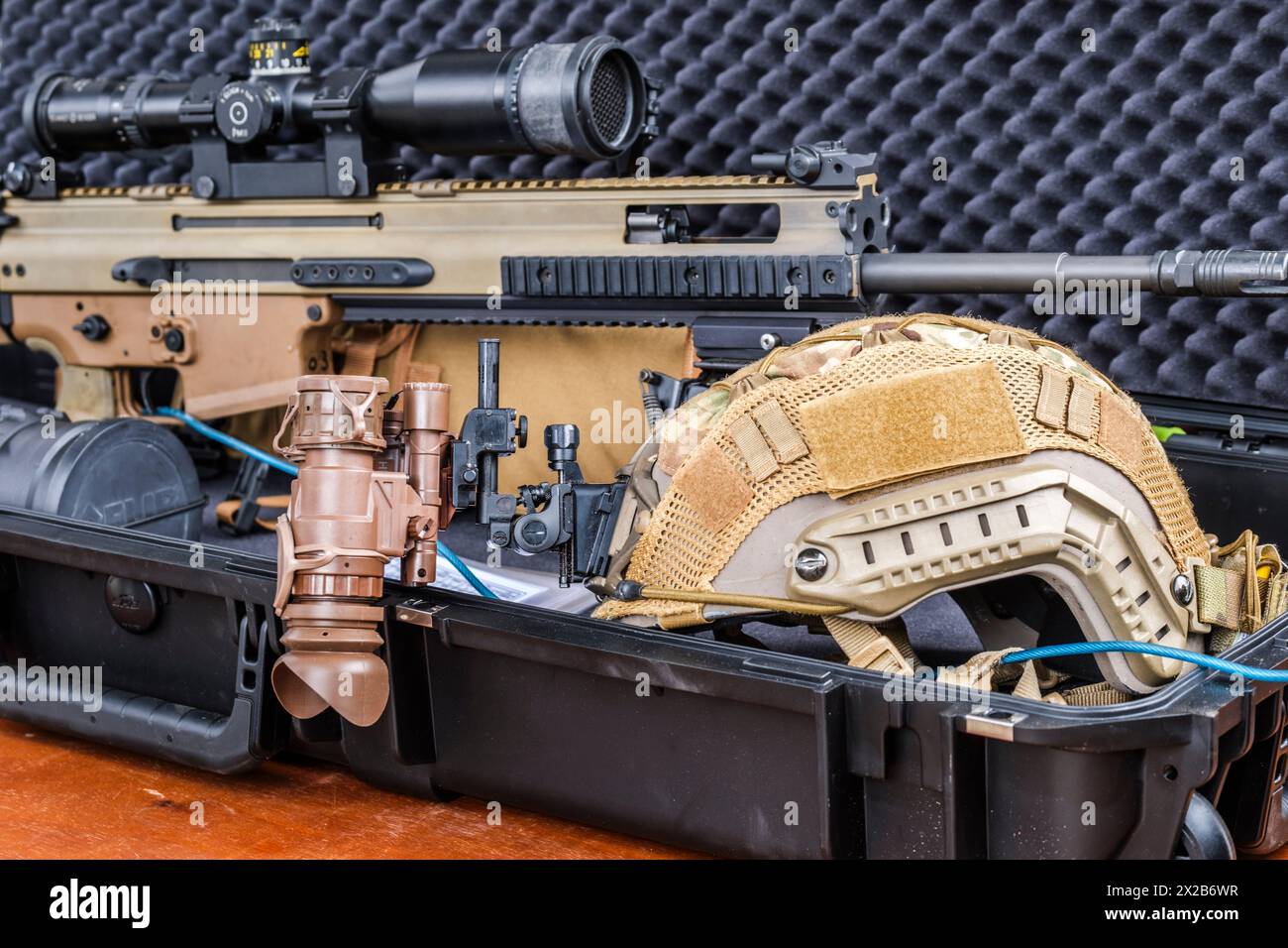 Belgian army weapon - FN assault rifle SCAR | Fusil d'assaut de l'armée ...