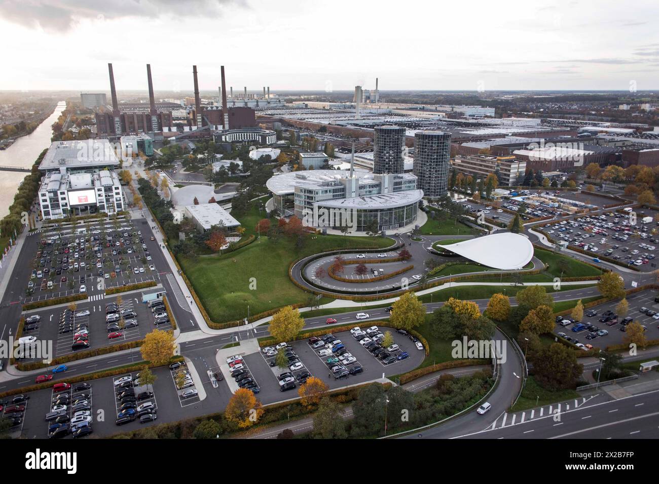 Aerial view of the VW plant and the Autostadt in Wolfsburg, 25 October ...