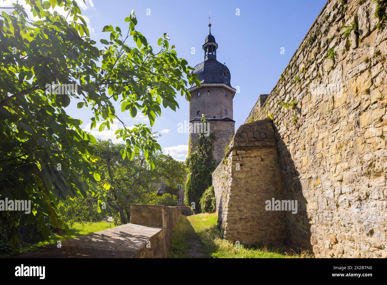 Neutorturm on the High Wall. The spire was destroyed by fire on 14.4.24 ...