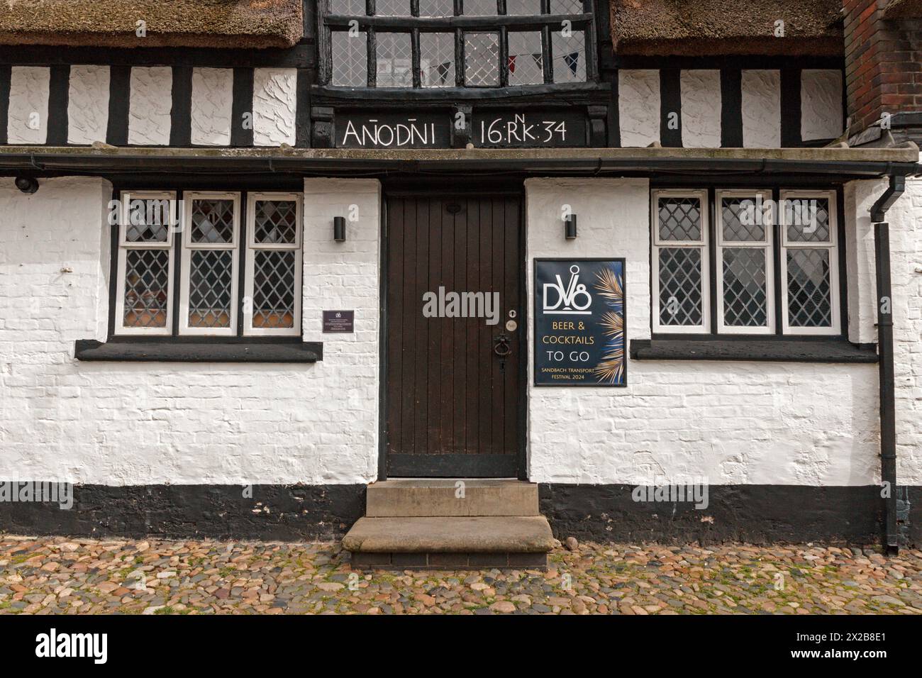 The black bear inn sandbach cheshire hi-res stock photography and ...