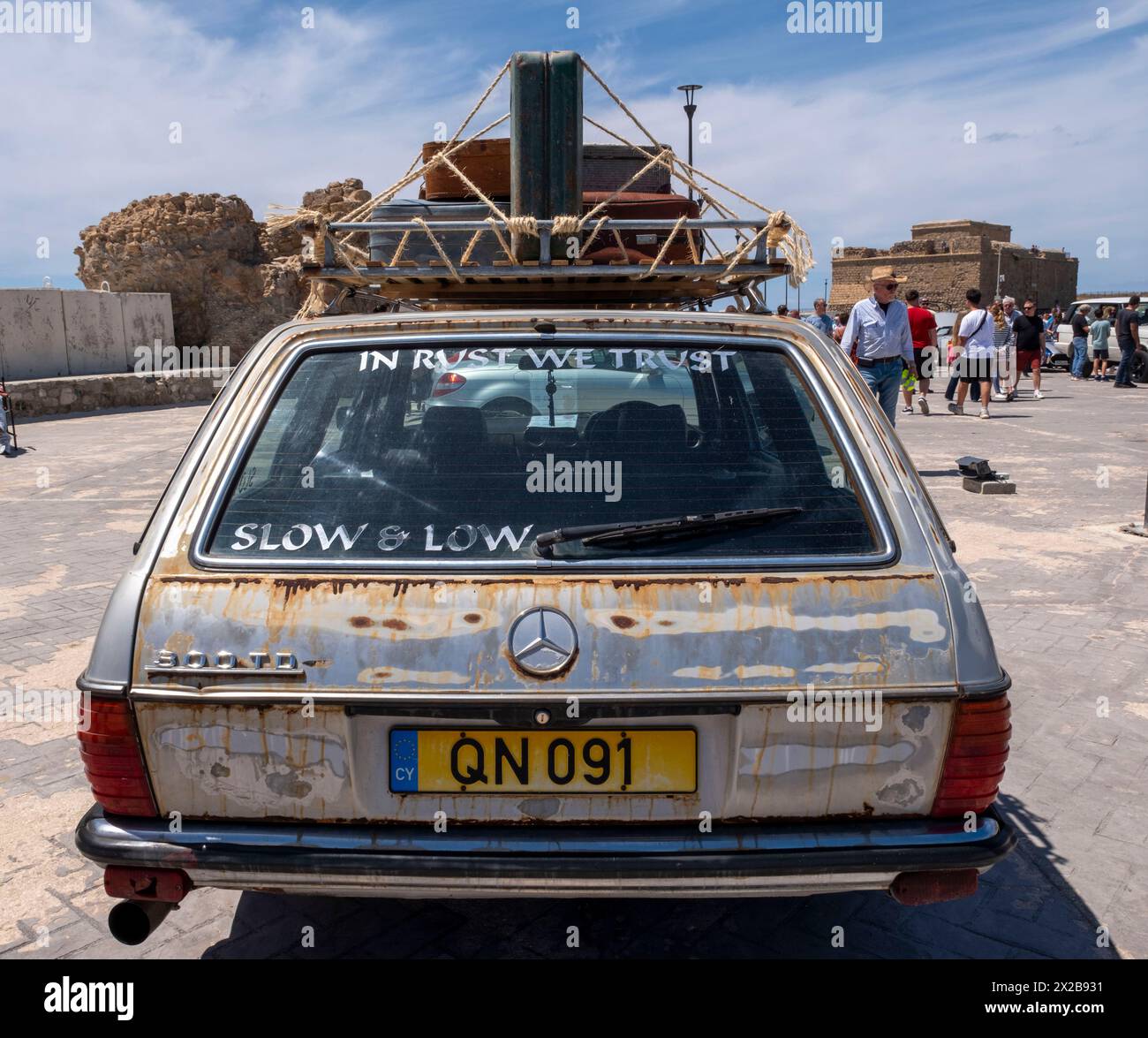 " In rust we trust" Mercedes 300TD, Paphos Classic Vehicle Club Harbour ...