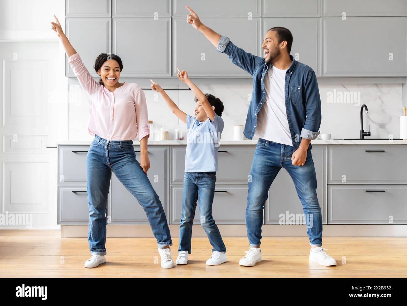 African american parents dancing hi-res stock photography and images ...