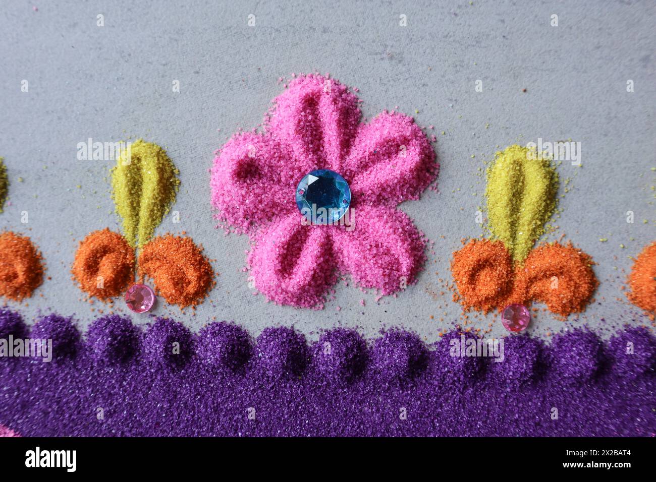 Border rangoli designs hi-res stock photography and images - Alamy