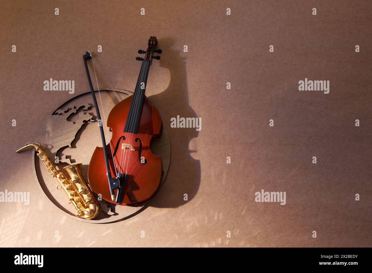 Duo music instruments hi-res stock photography and images - Alamy