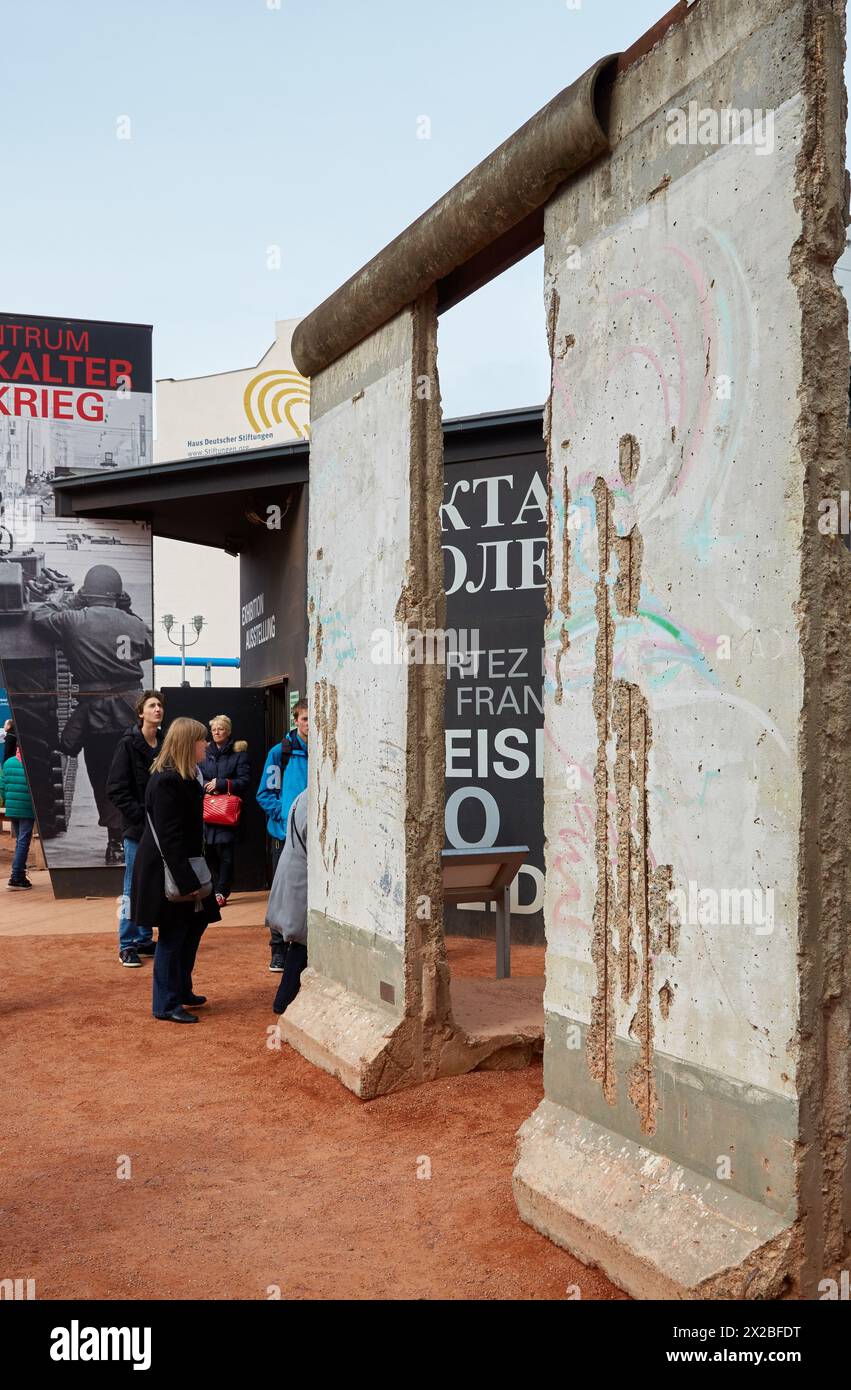 Berlin wall visitor information hi-res stock photography and images - Alamy