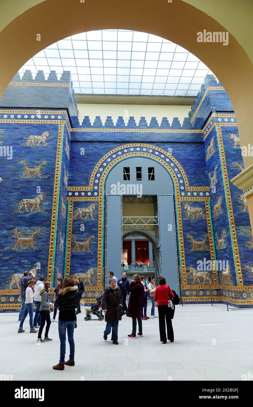 Ishtar Gate of the ancient city of Babylon, Pergamon Museum, Berlin ...