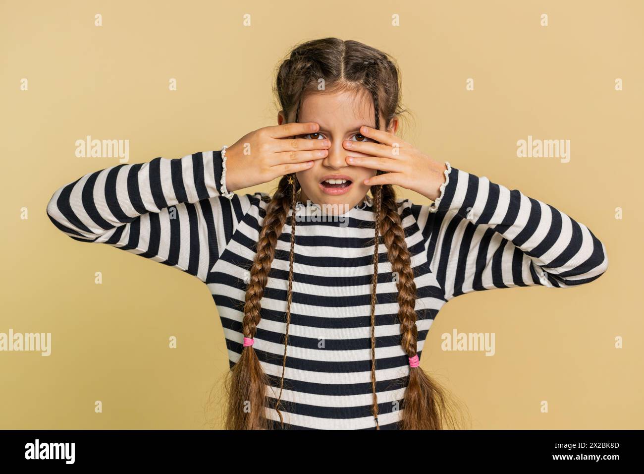 I don't want to look at this, awful. Afraid shocked preteen child girl ...