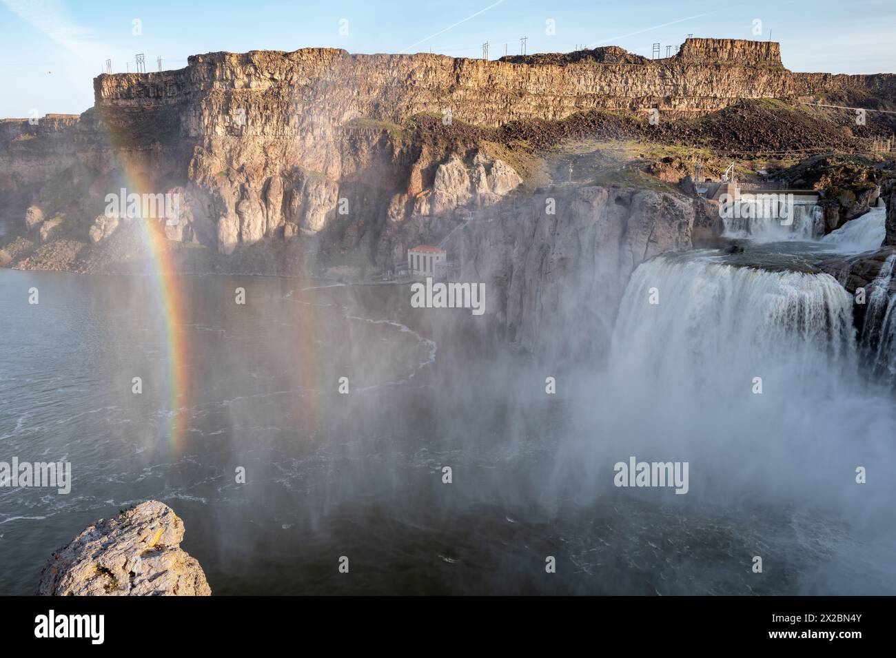 Snake River waterfall and Dam PowerStation with a rainbow Stock Photo ...