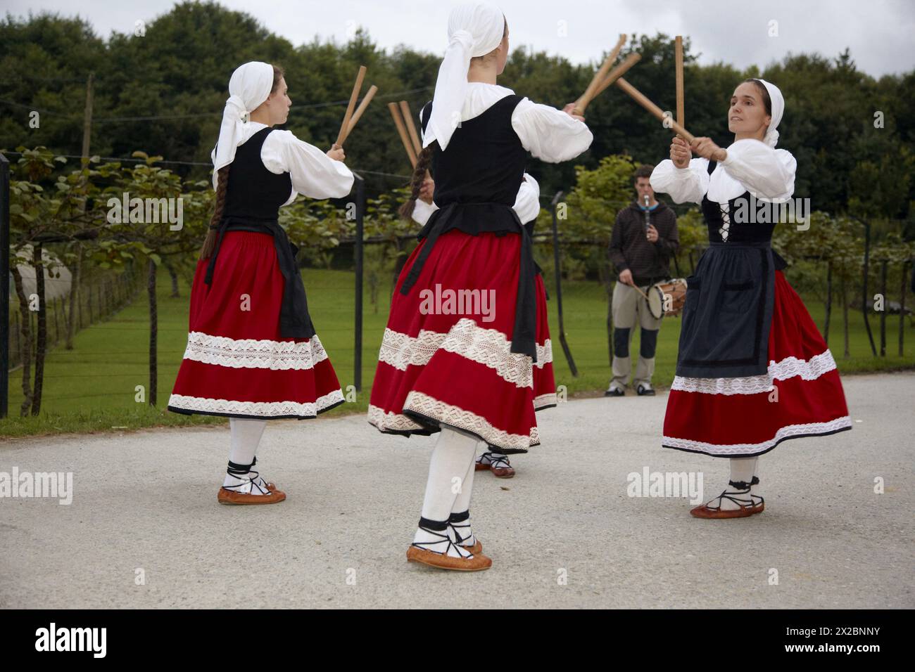 Basque country dance hi-res stock photography and images - Alamy