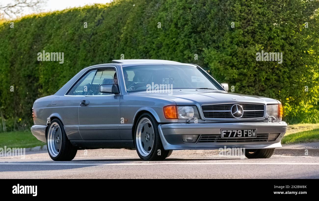 Mercedes s class 1980s hi-res stock photography and images - Alamy