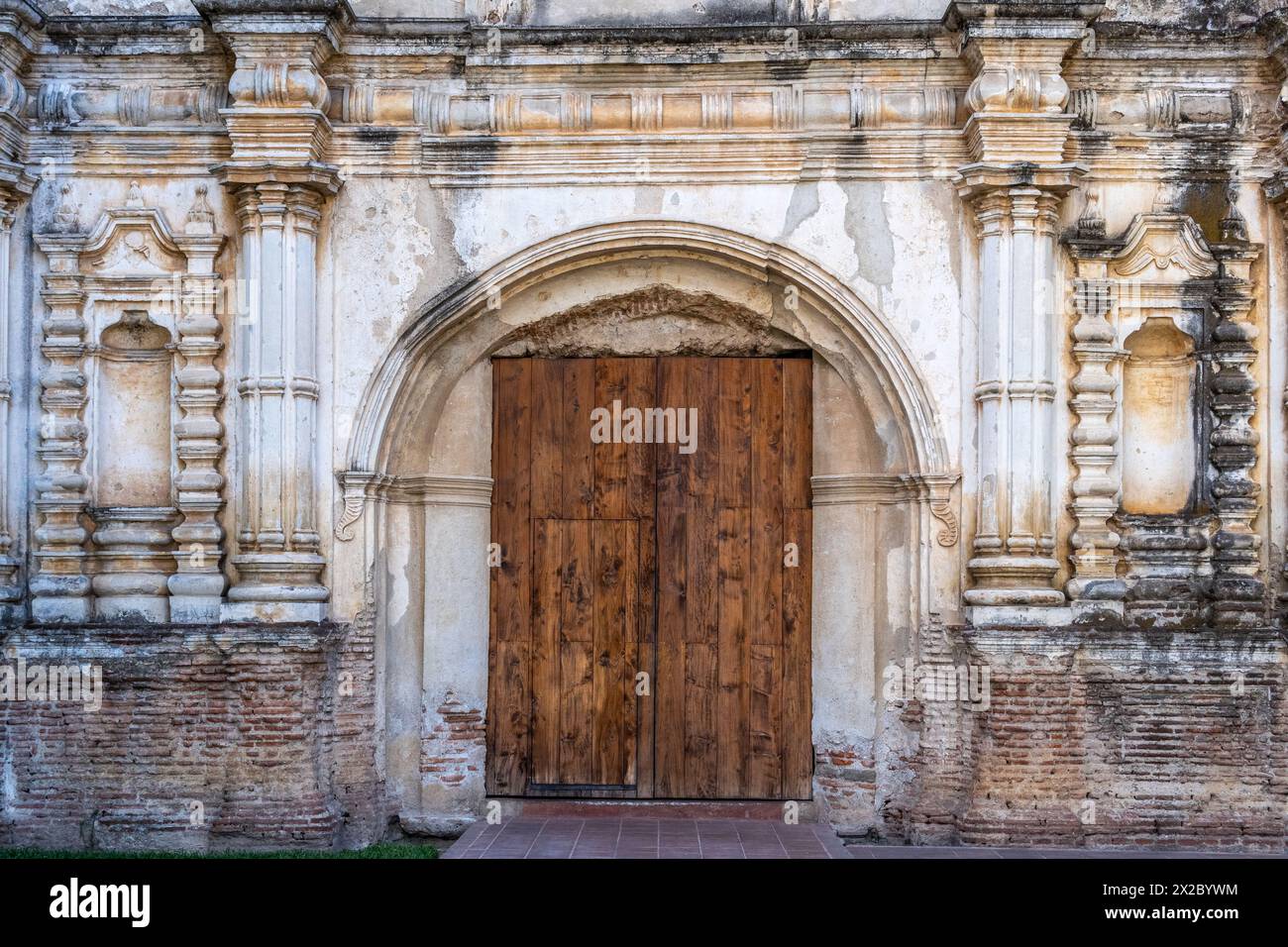 Colonial wall in Antigua Guatemala Stock Photo - Alamy