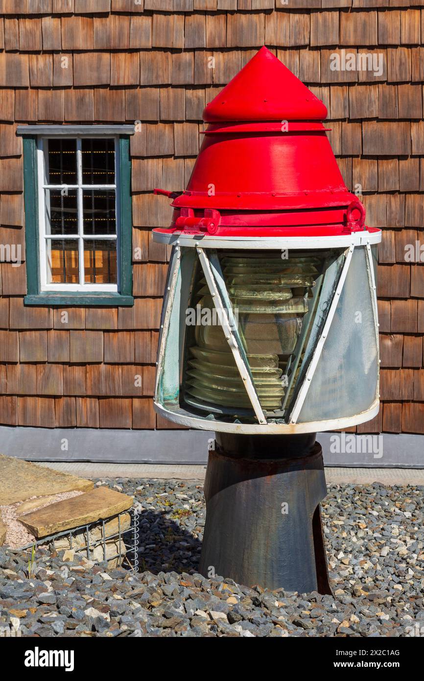 Engineer Point lighthouse lens, Historic Dockyard Museum, Port Stanley ...