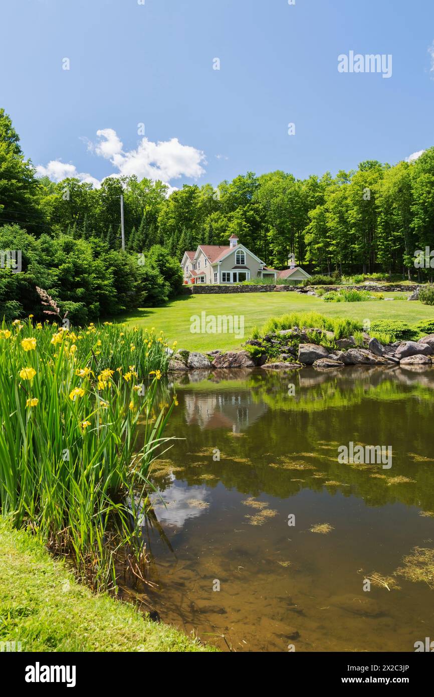 Tan with white trim 1990s contemporary Victorian style country home ...