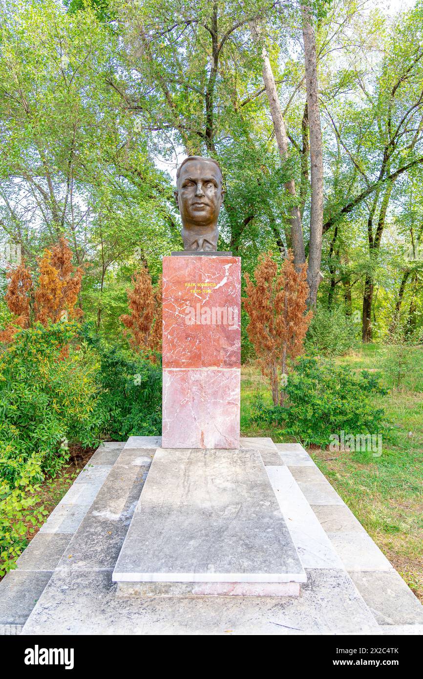 Tomb of the three Frasheri Brothers, who all contributed to Albanias ...