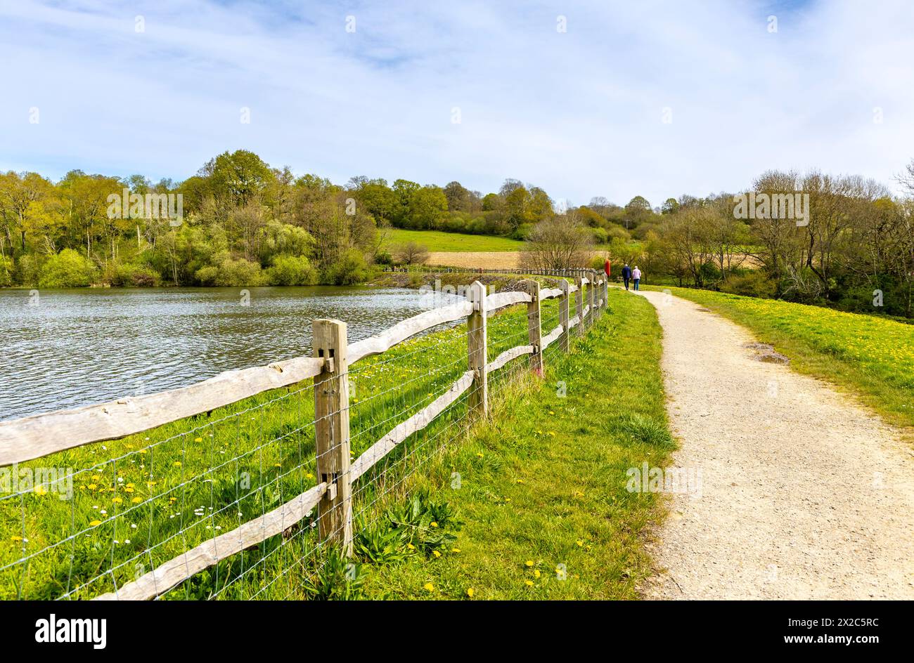 Walking trail around the Ardingly Reservoir, West Sussex, England Stock ...