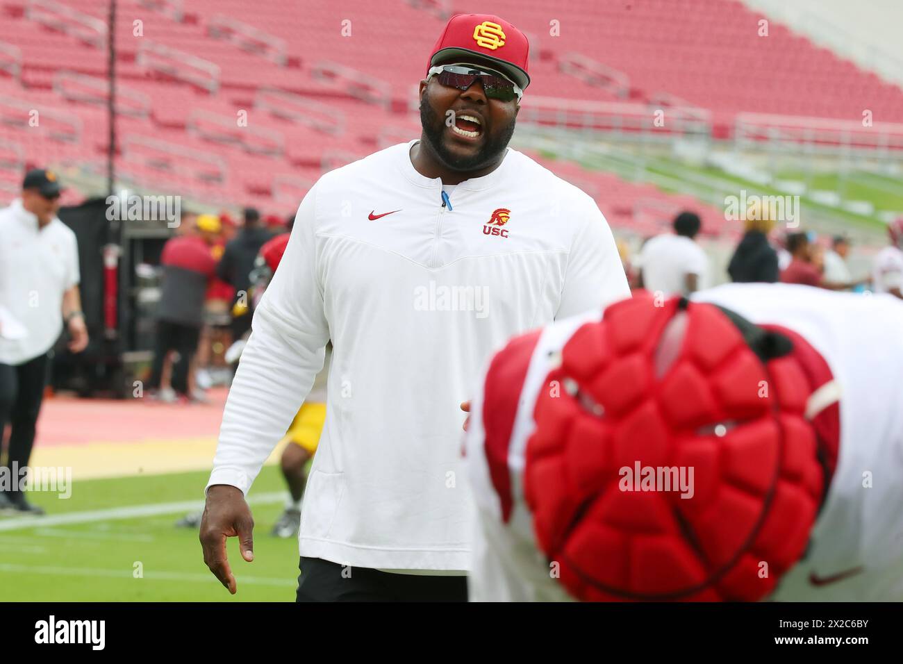 Defensive line coach eric henderson hi-res stock photography and images ...