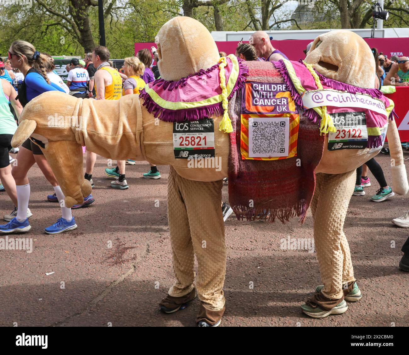 Funny london marathon costume hi-res stock photography and images - Alamy