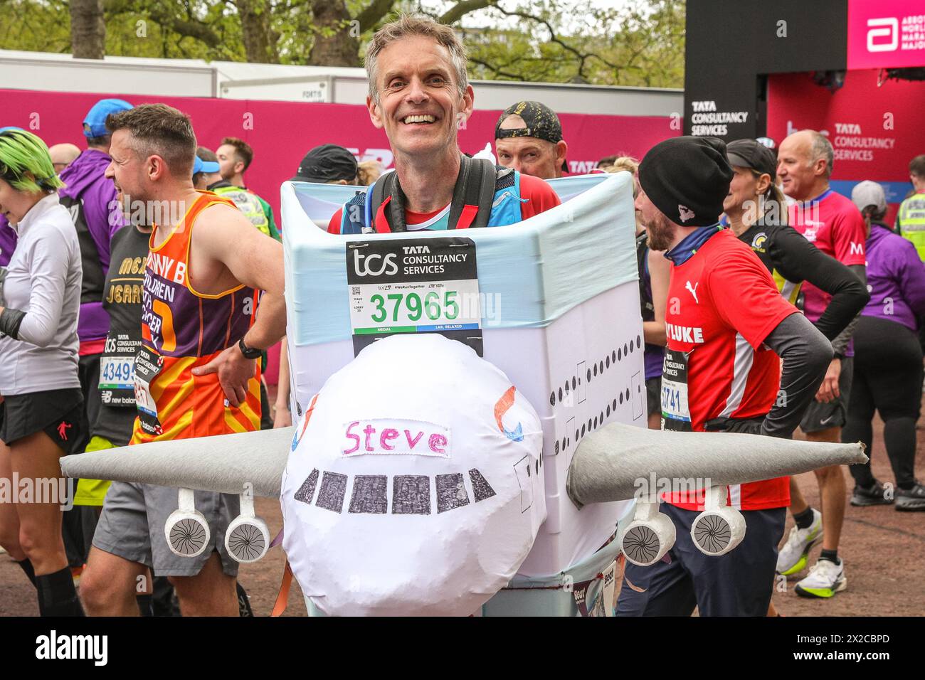 London, UK. 21st Apr, 2024. Runners in the mass races, amongst them ...