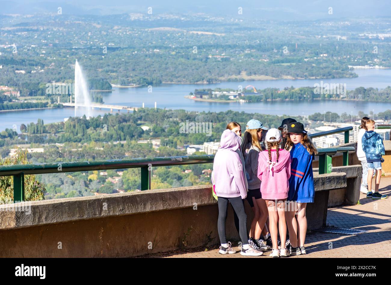 School kids australia hi-res stock photography and images - Alamy