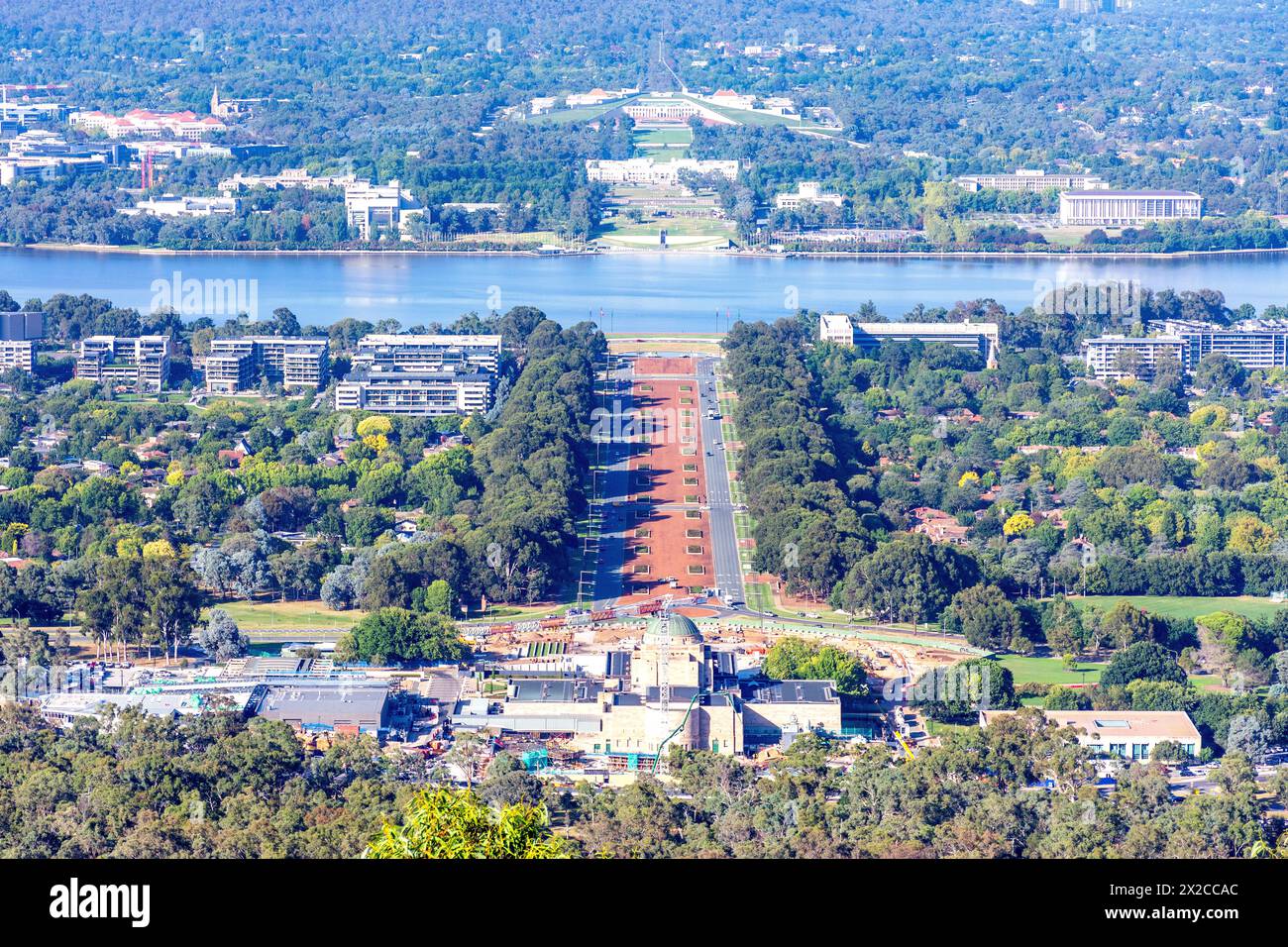 War memorial cityscape vista point panoramic view observation de hi-res ...