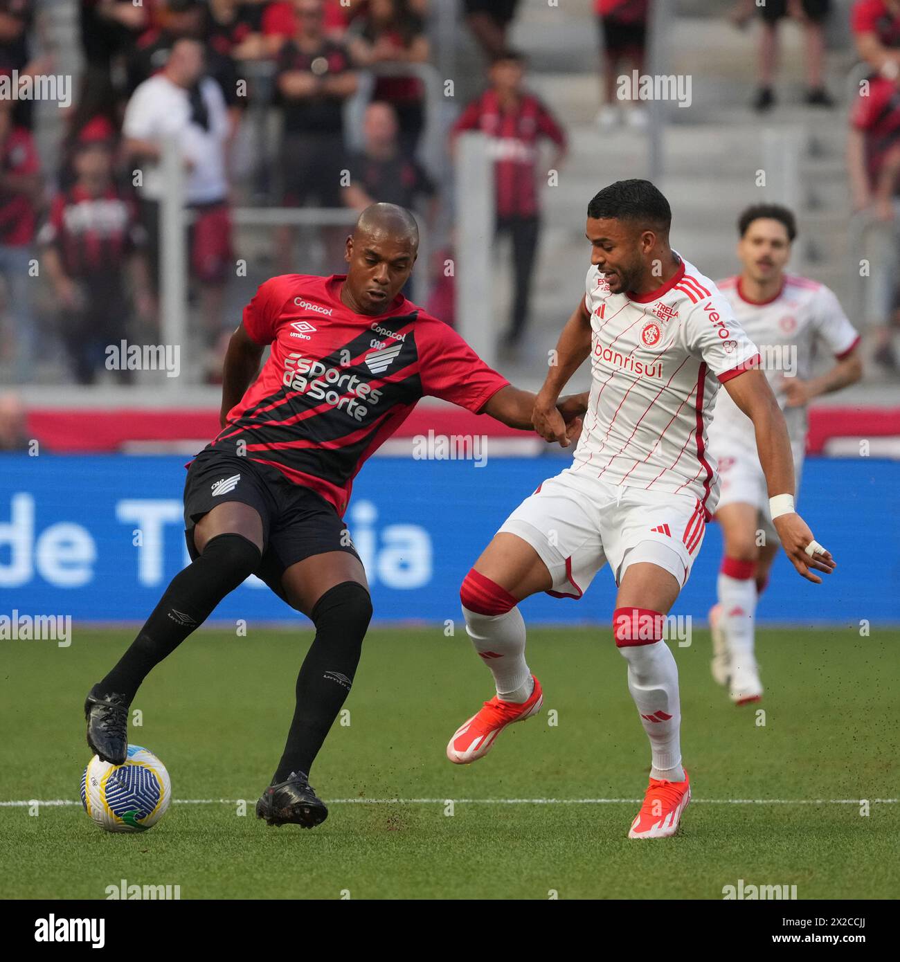 Curitiba, Brazil. 21st Apr, 2024. Fernandinho during Athletico x ...