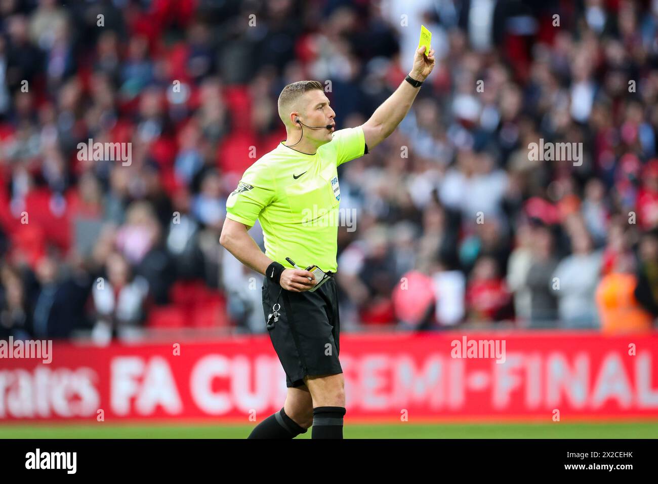 Robert jones referee hi-res stock photography and images - Alamy