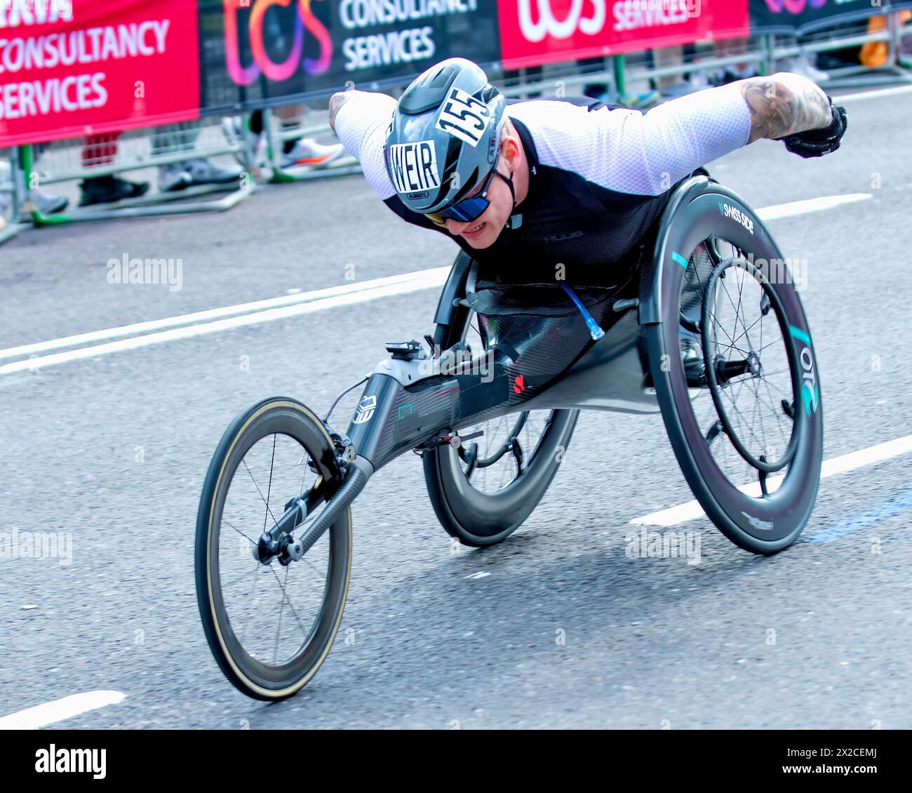 Lite mens wheelchair athlete david weir hi-res stock photography and ...