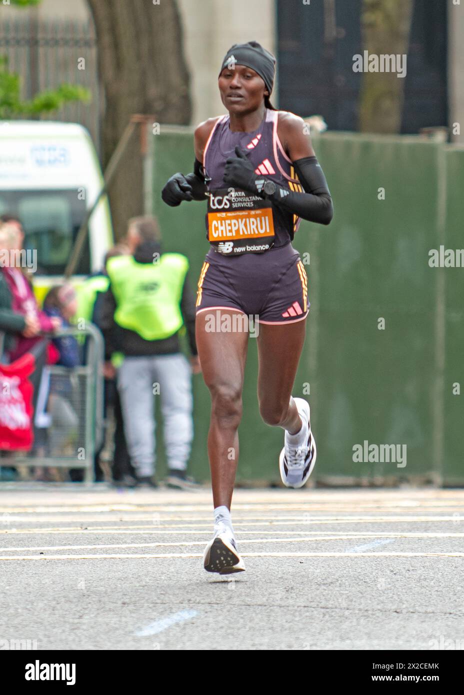 2024 london marathon mark dunn hi-res stock photography and images - Alamy