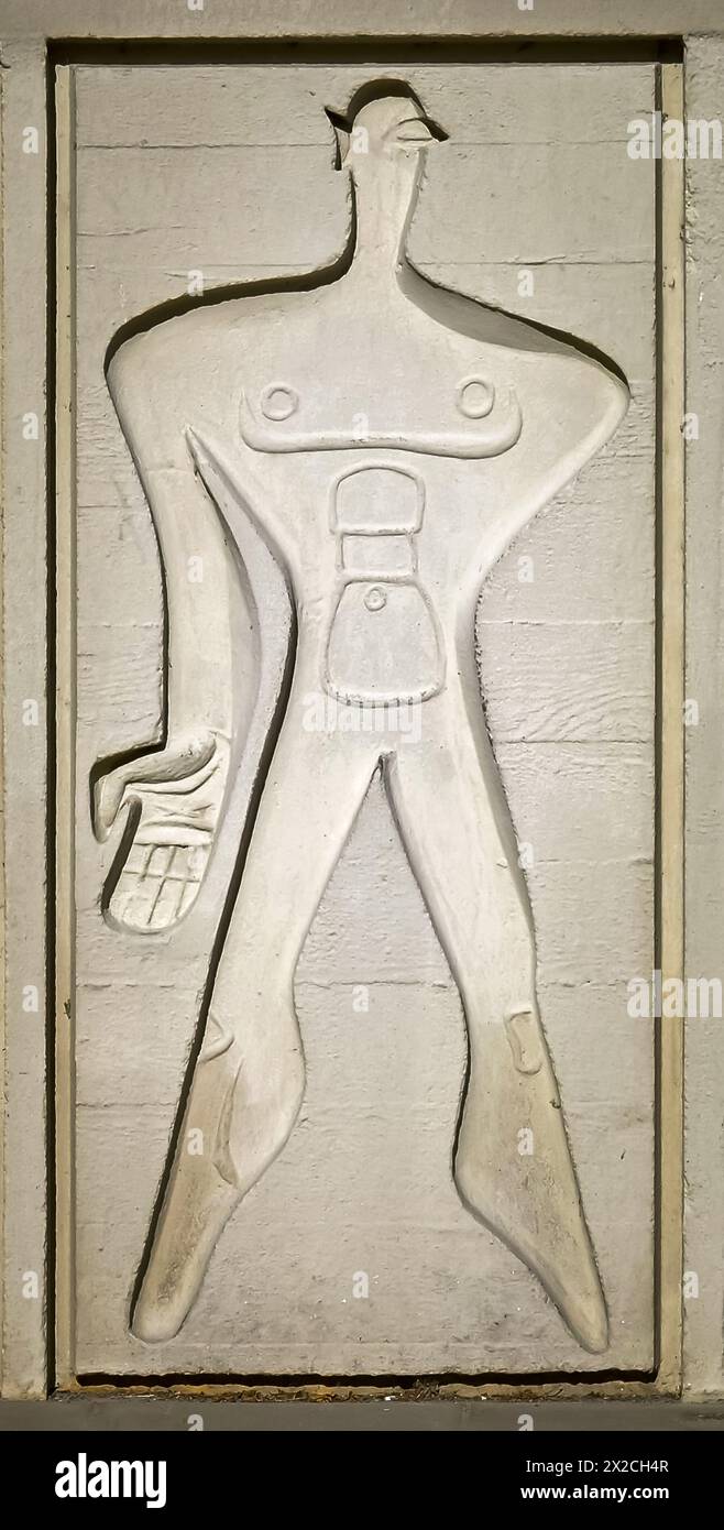 Berlin, Westend, Relief des Modulor am Corbusierhaus Stock Photo - Alamy