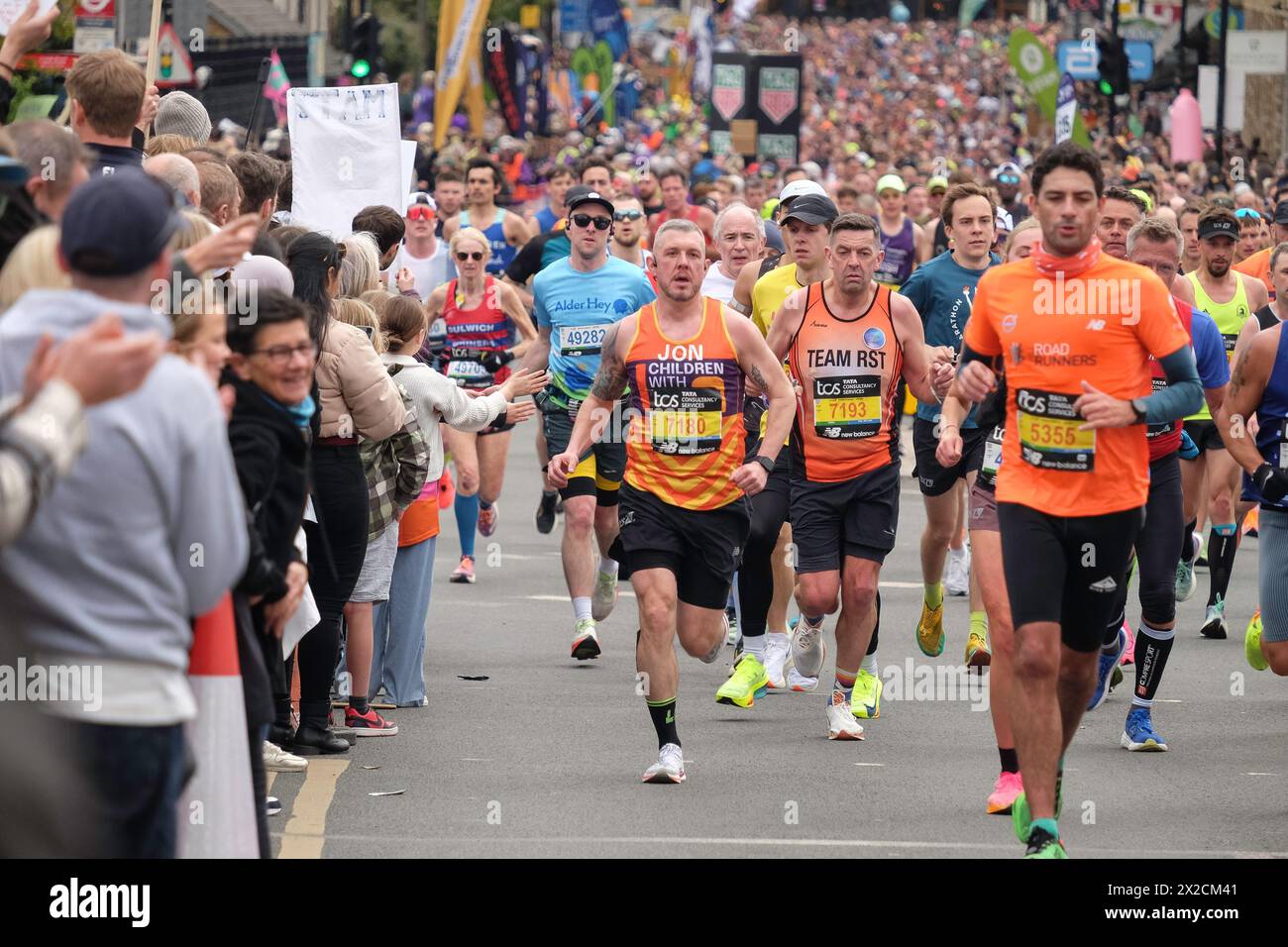 London Marathon 2024: Spectators line the road in support of runners as ...