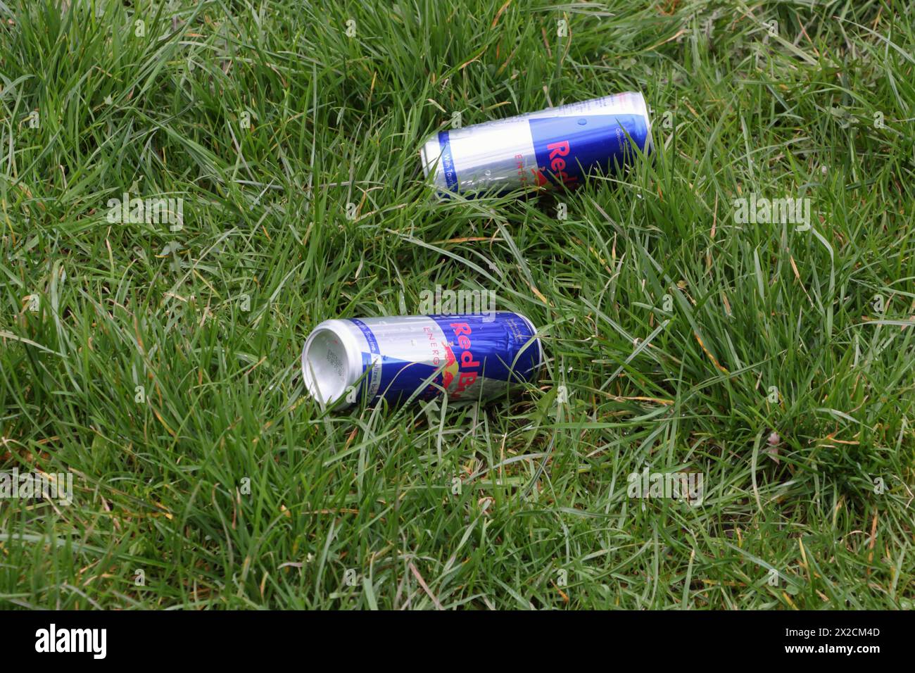 Drink garbage hi-res stock photography and images - Alamy