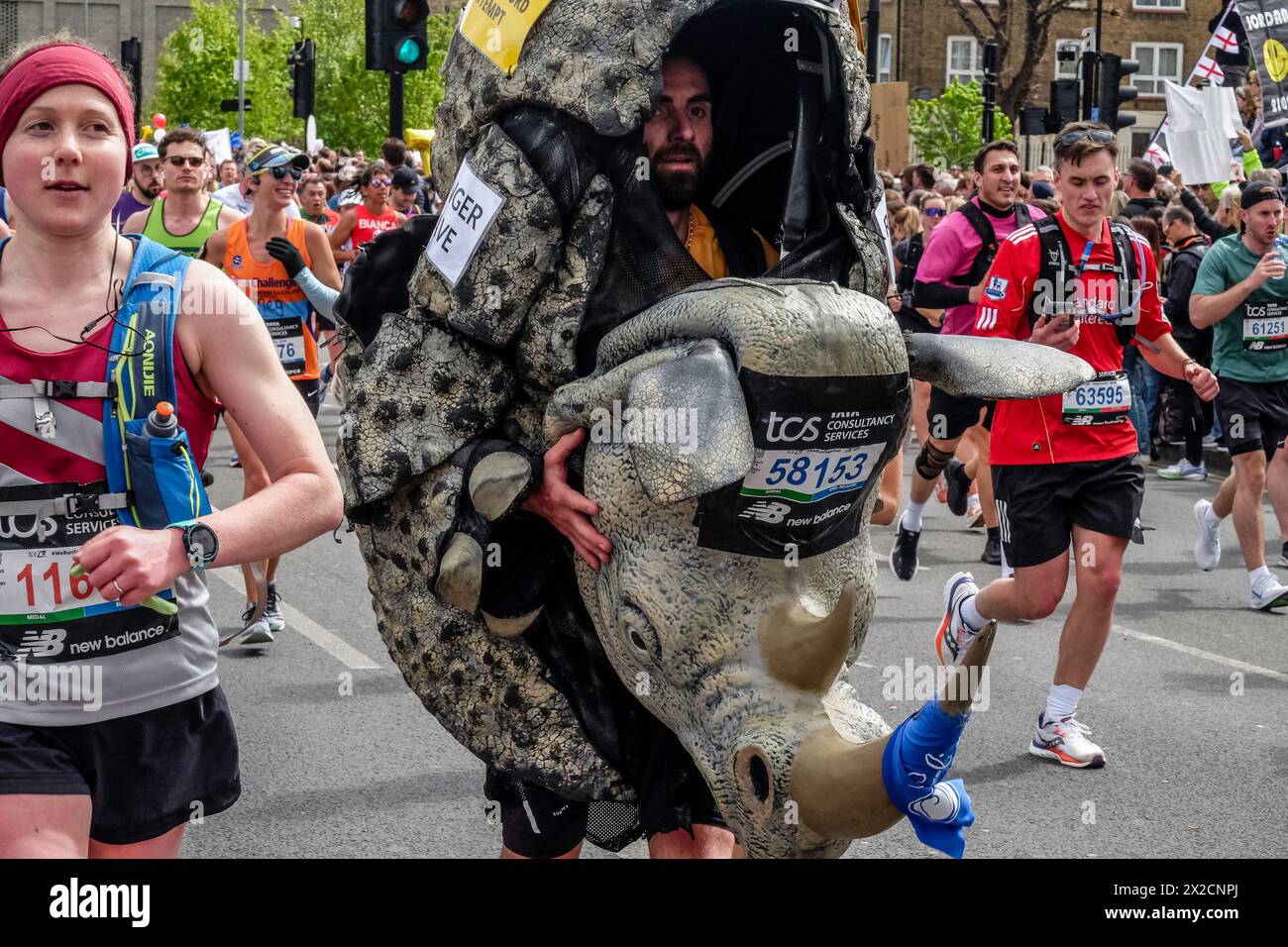 Runner for Save the Rhino International on route of London Marathon ...
