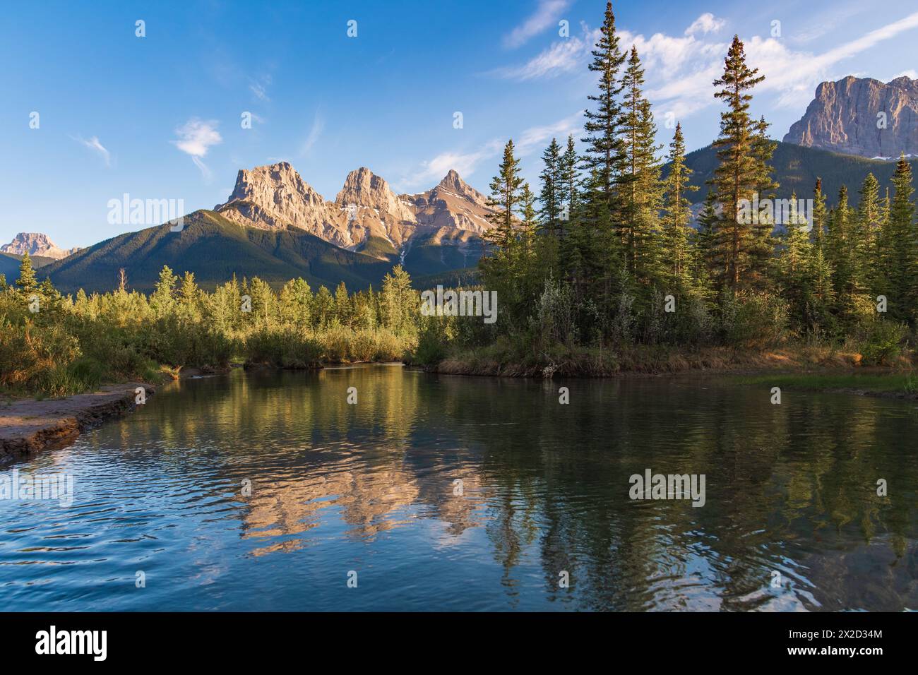 Incredible view of Three Sisters in Canada, Banff National Park with ...