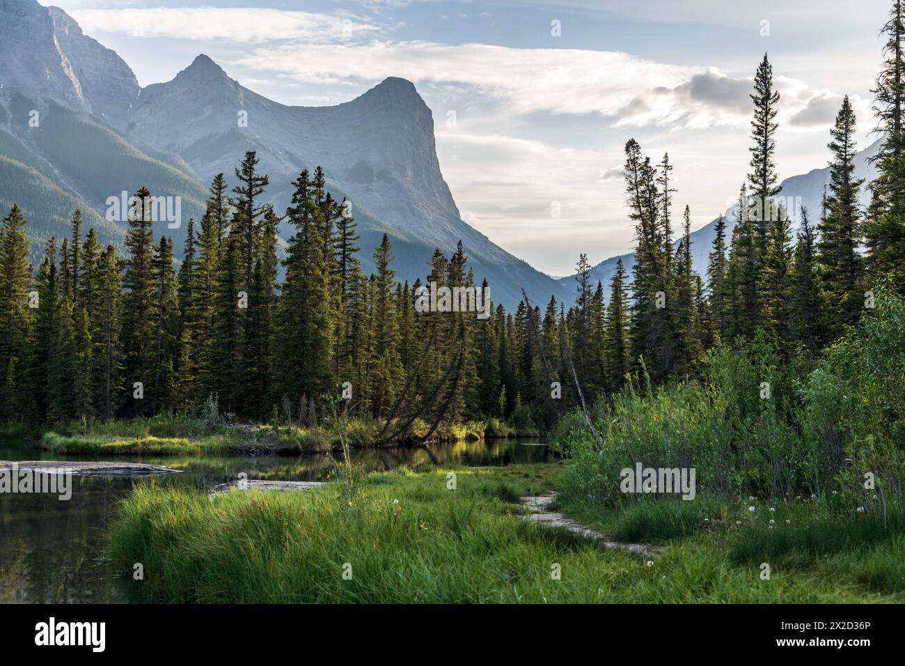 Incredible view of Three Sisters in Canada, Banff National Park with ...
