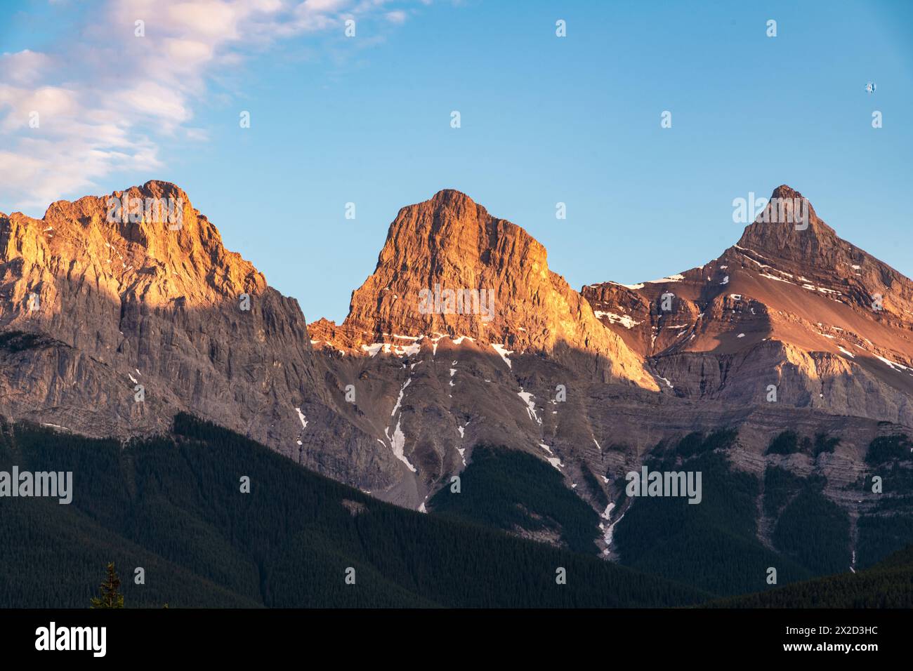 Incredible view of Three Sisters in Canada, Banff National Park with ...