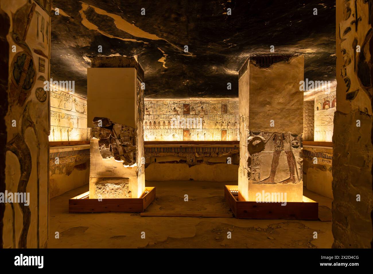 Tomb of seti i hieroglyphs hi-res stock photography and images - Alamy