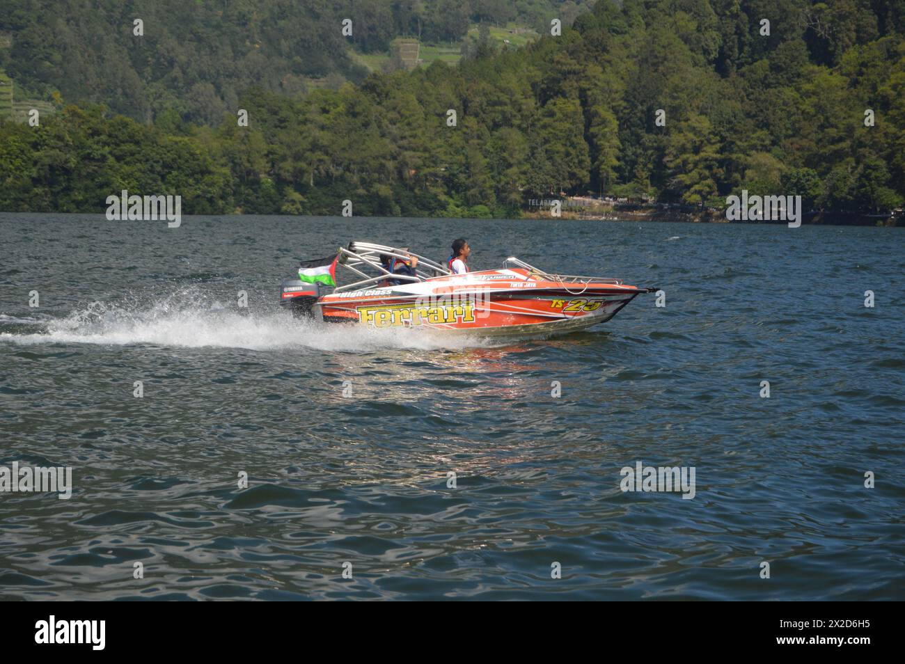Sarangan lake hi-res stock photography and images - Alamy
